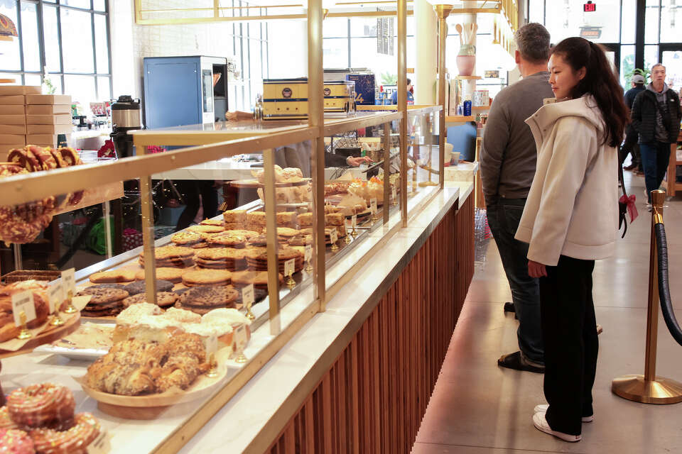 The iconic California bakery that sent bread to the moon has reopened
