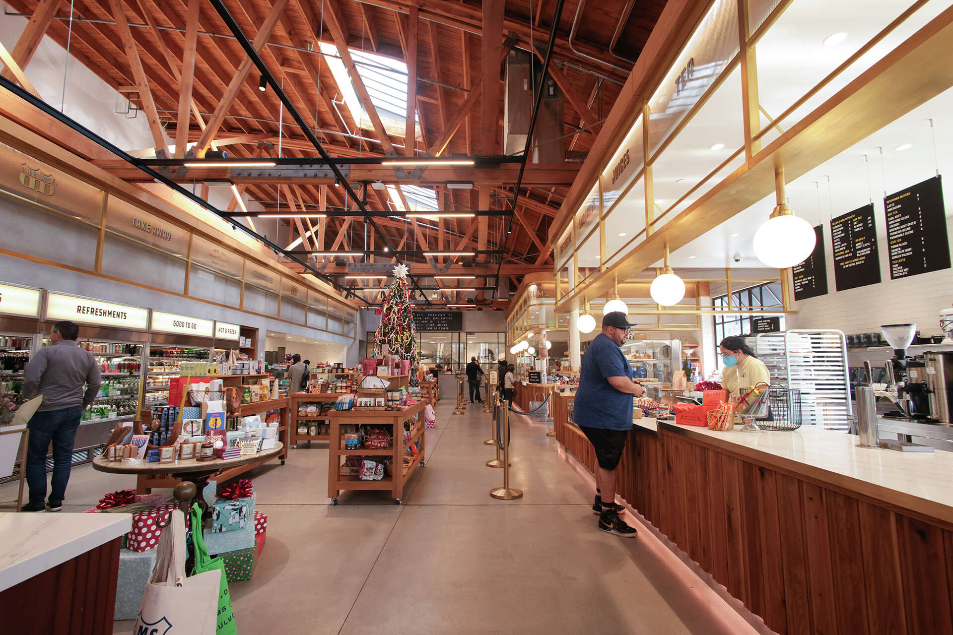 The iconic California bakery that sent bread to the moon has reopened