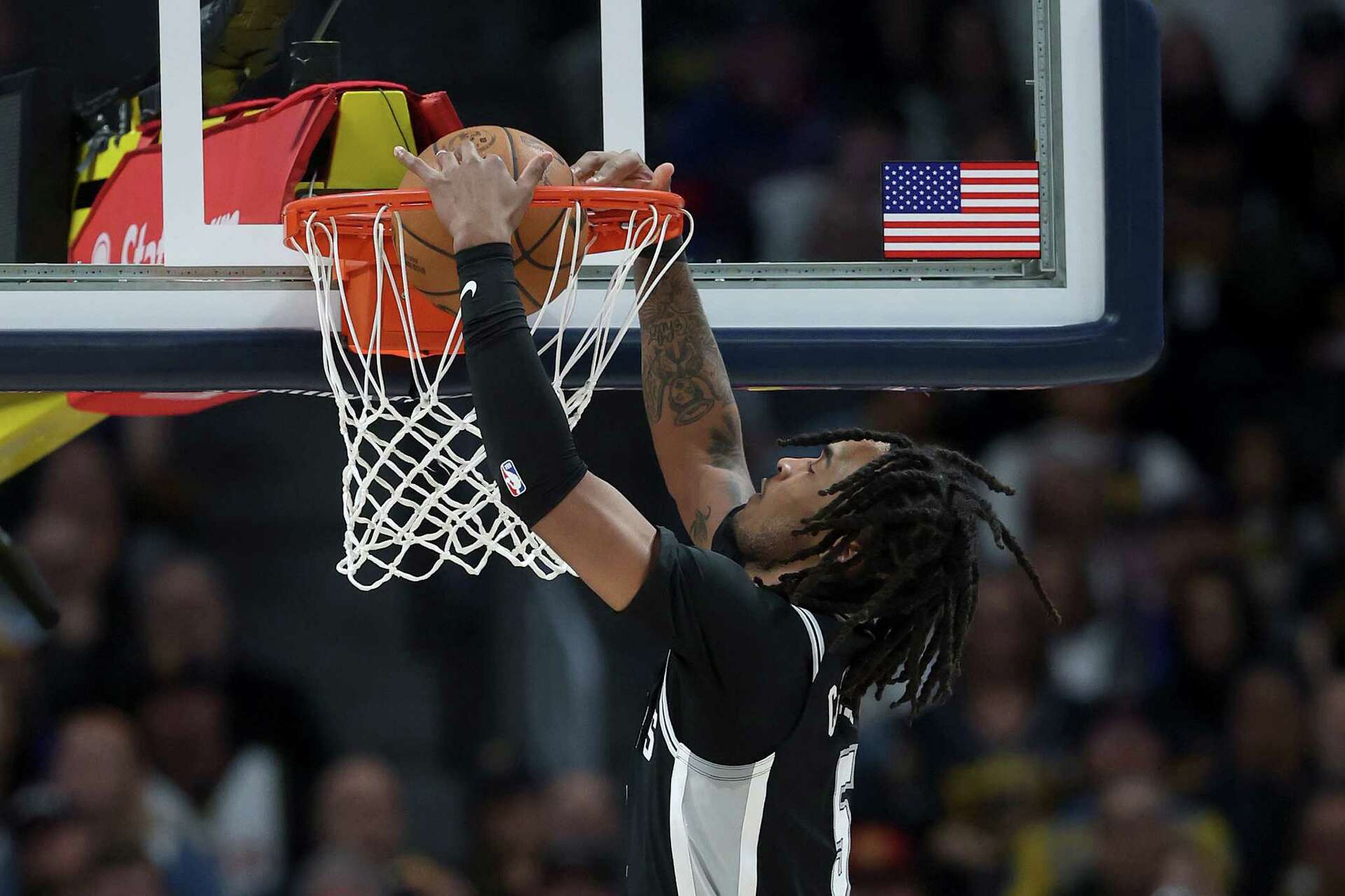 Castle 'super excited' about slam dunk competition