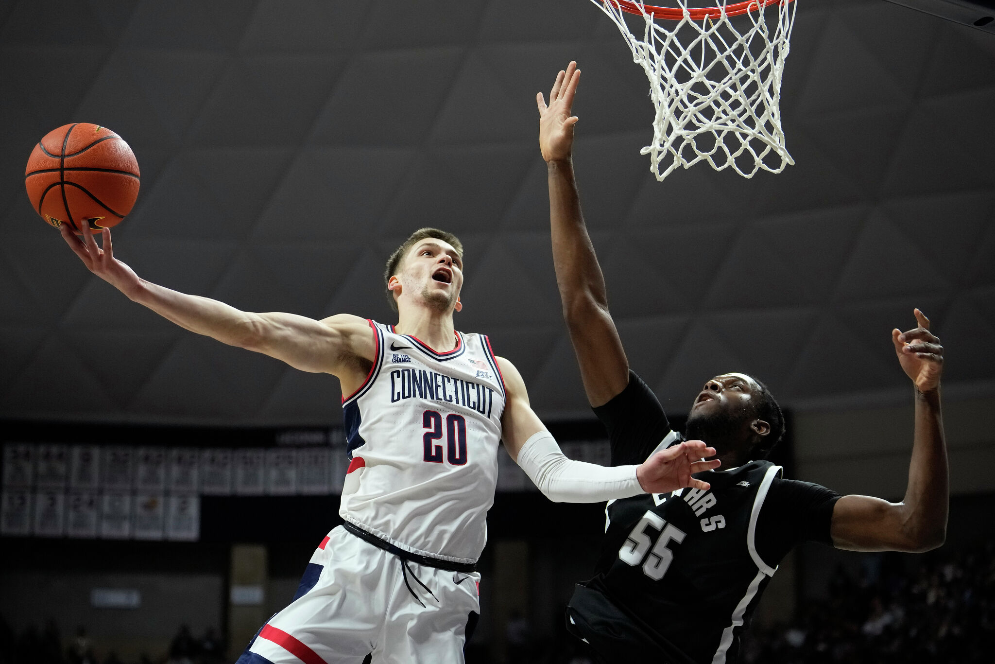 UConn 'cheats death,' rallies back for win over Providence