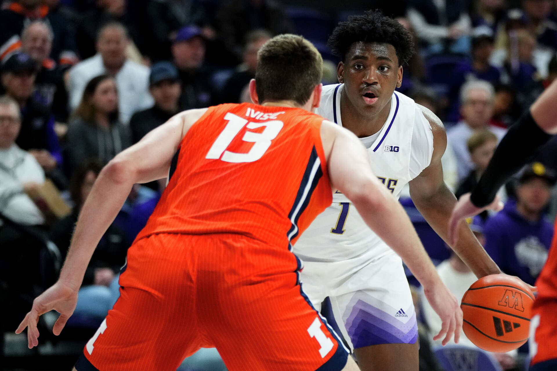 Illinois vs. Washington Huskies basketball live updates, score