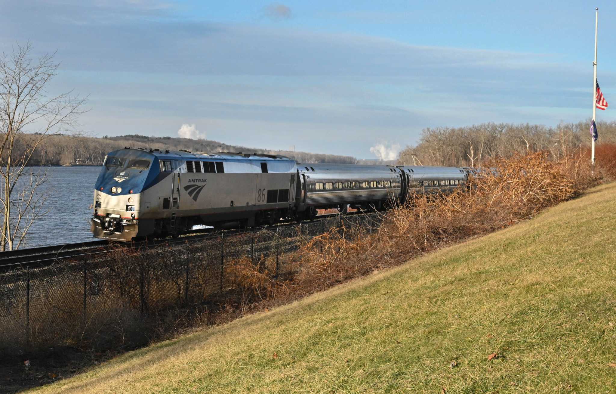 Amtrak extends current Empire Service between Rensselaer and New York