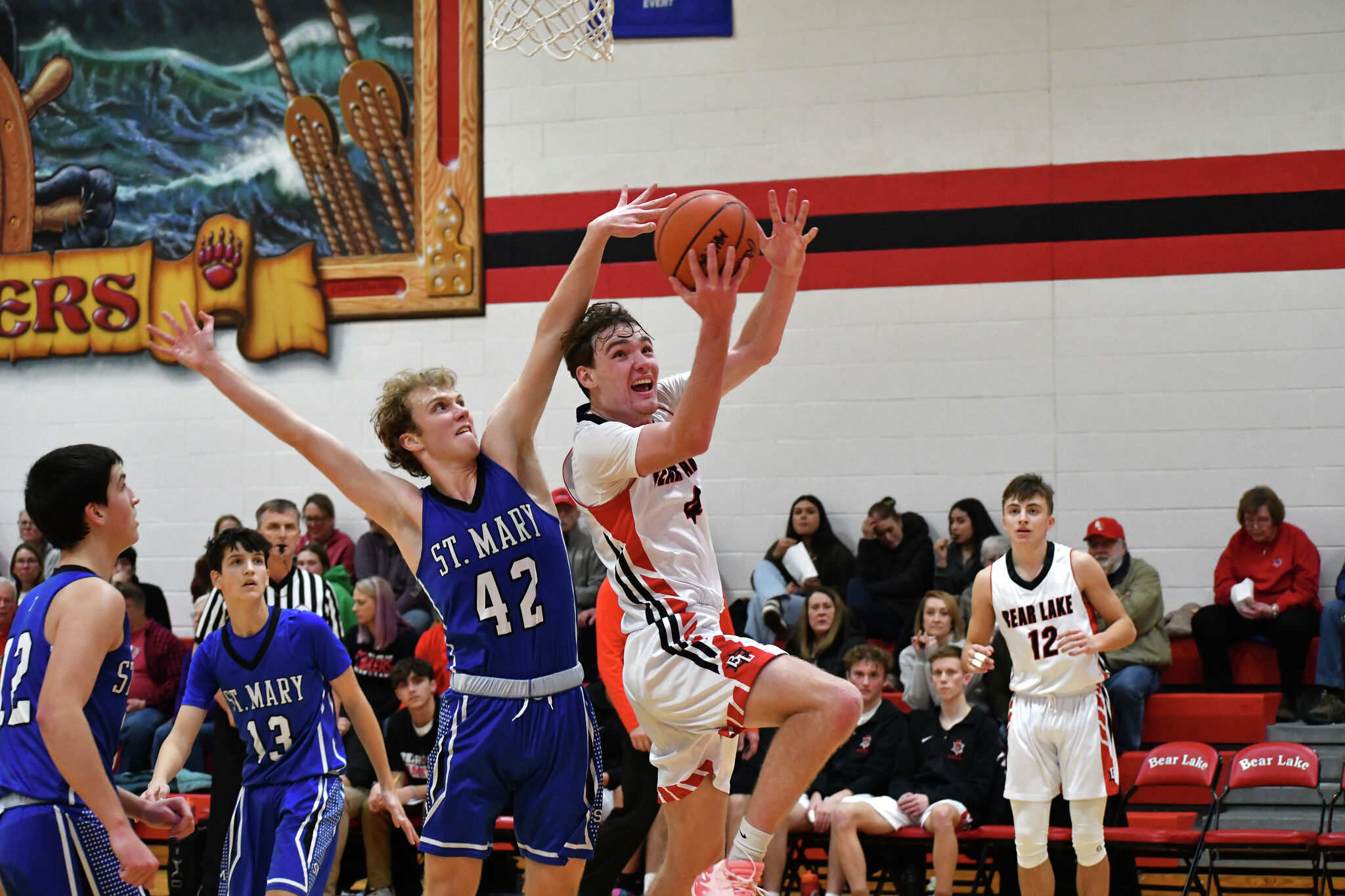 Bear Lake boys basketball loses to Lake Leelanau St. Mary