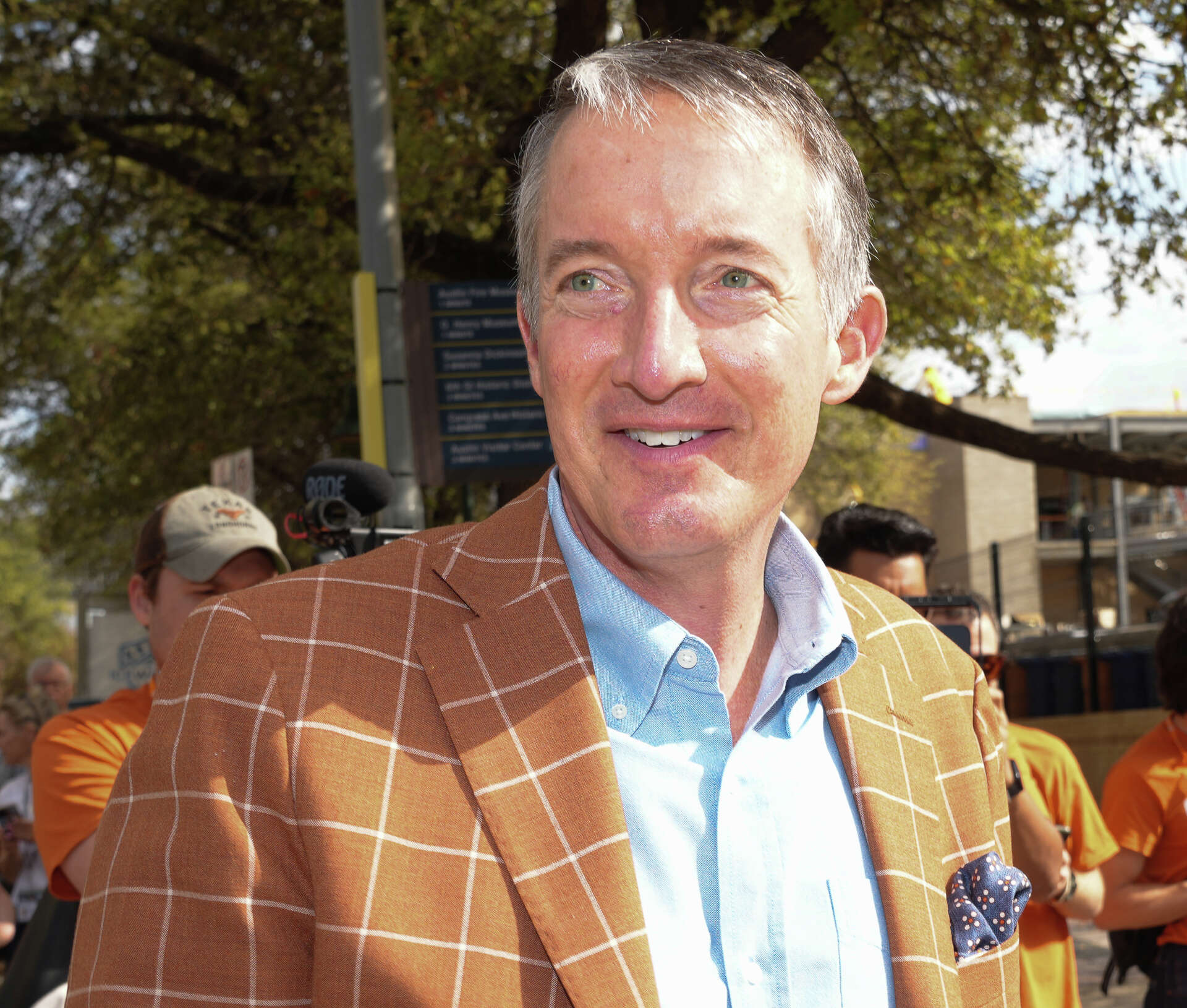 UT President Jay Hartzell stepping down to lead SMU