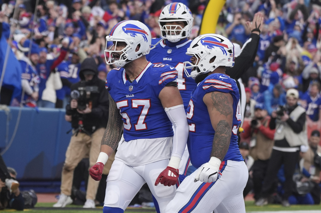 A.J. Epenesa back in the NFL playoffs with the Buffalo Bills