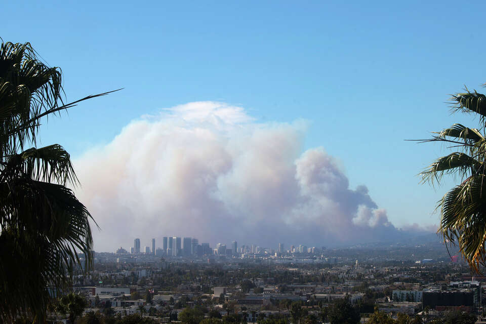 Where the wildfire smoke billowing from Los Angeles is headed
