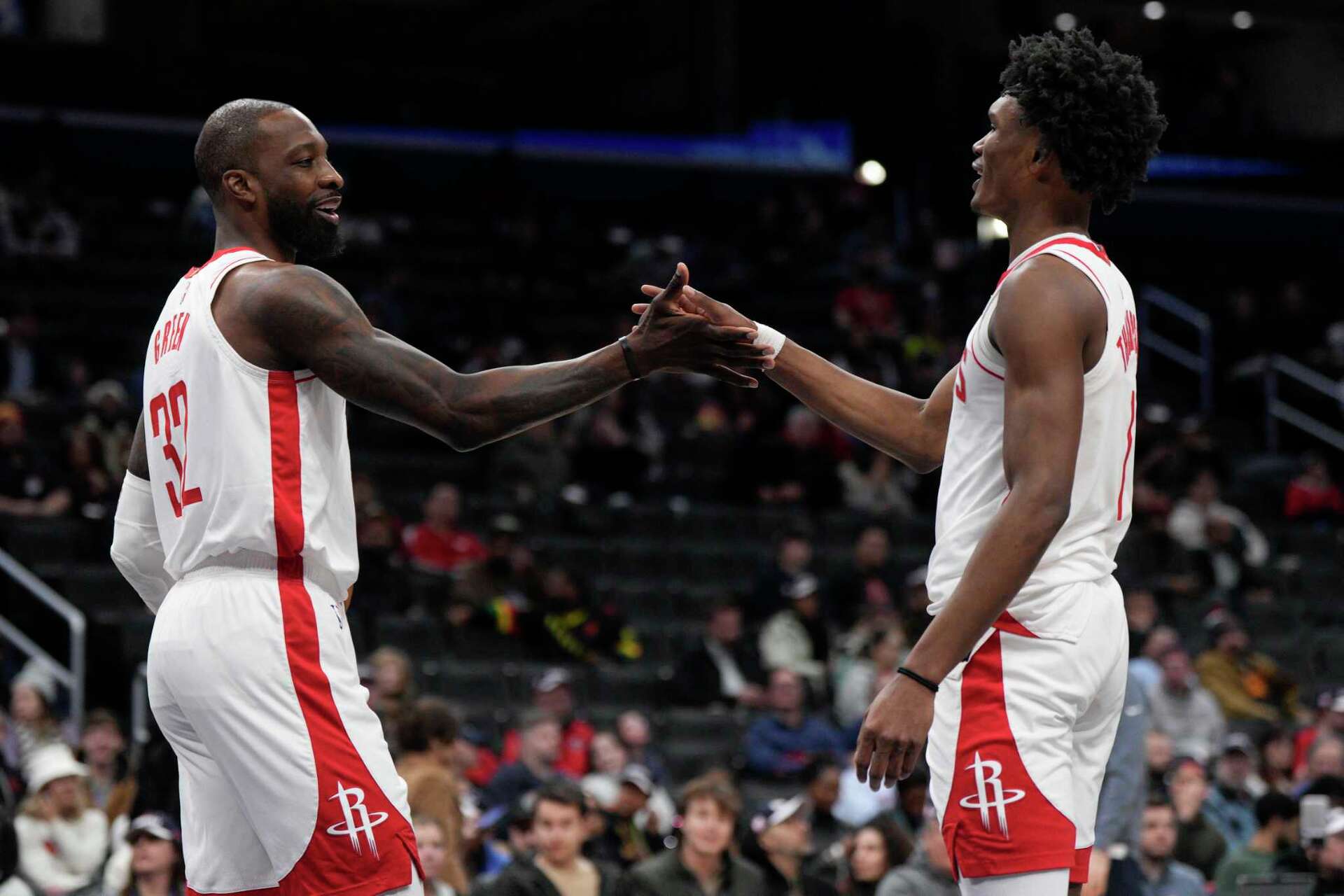 Houston Rockets overcome slow start before rolling past Wizards