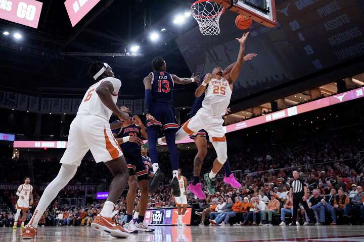UT basketball: Longhorns stay winless in SEC after loss to Auburn