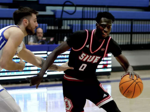 SIUE basketball travels to Southern Indiana for NCAA Division I action
