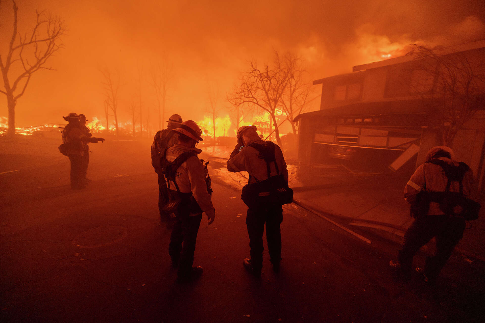 Calif. utility giant accused in Eaton Fire to launch recovery program