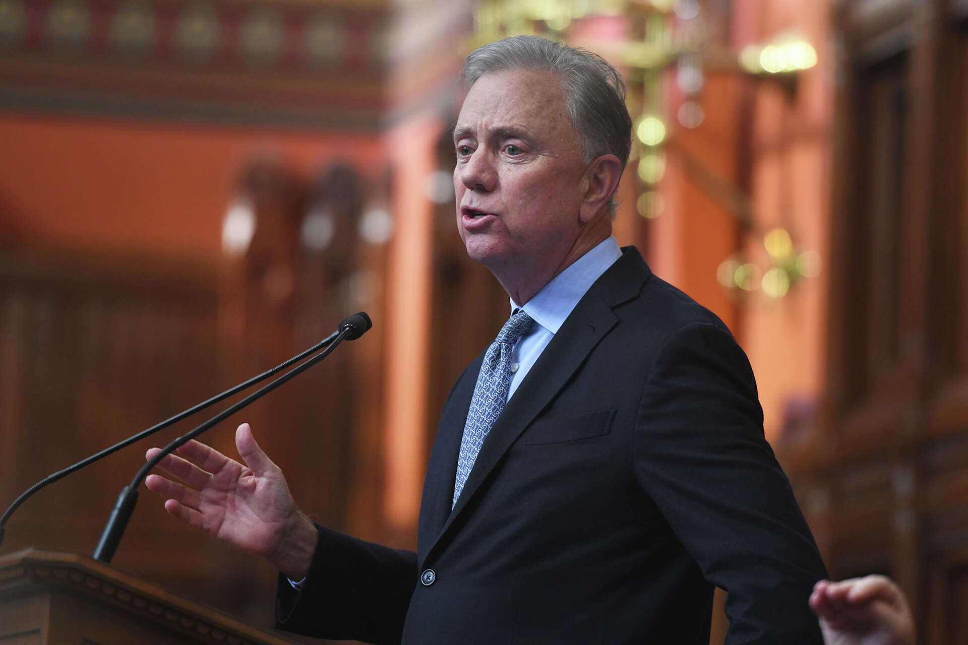 Gov. Lamont challenges CT General Assembly to deal with affordability