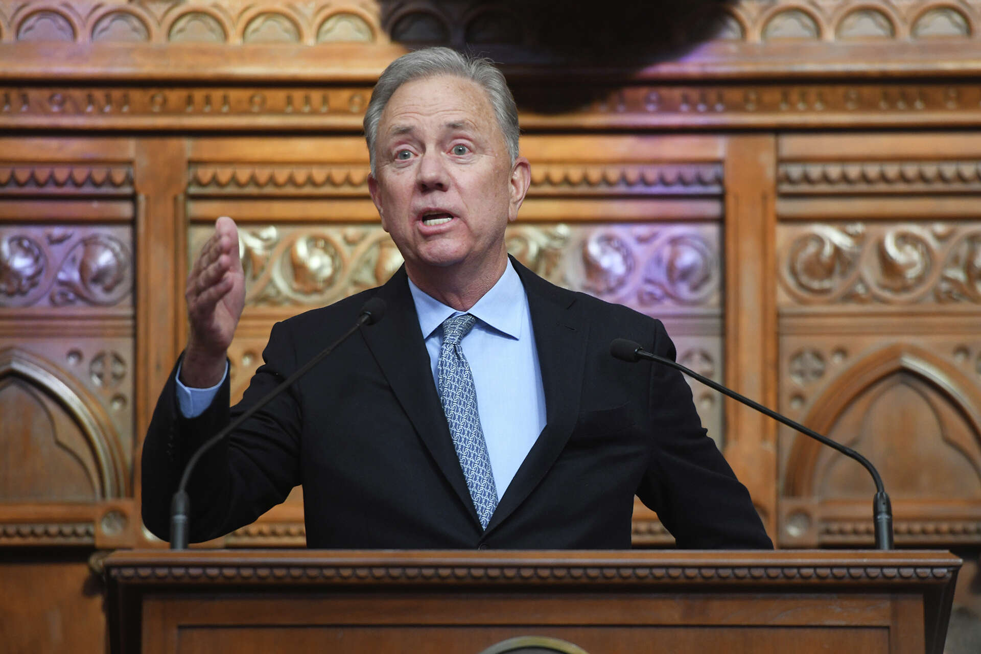 Connecticut Democrats caught off guard by Lamont's hiring reduction