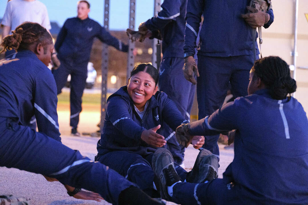 Air Force teaches recruits how to run and not get injured doing it