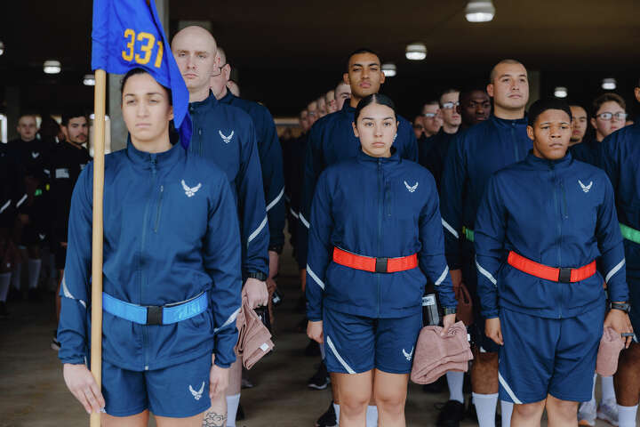 Air Force teaches recruits how to run and not get injured doing it