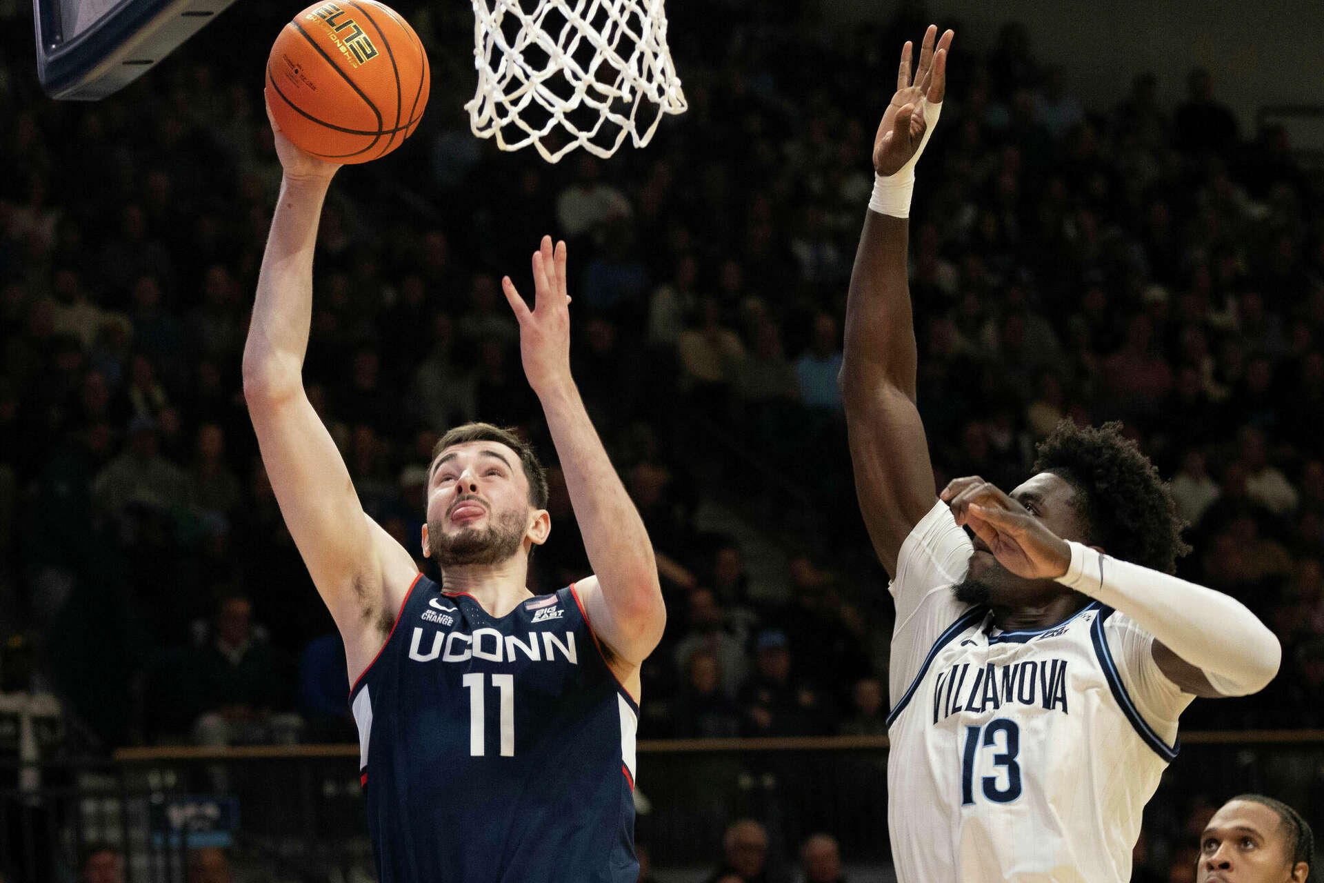 UConn men fall to Villanova, ending their 8-game win streak