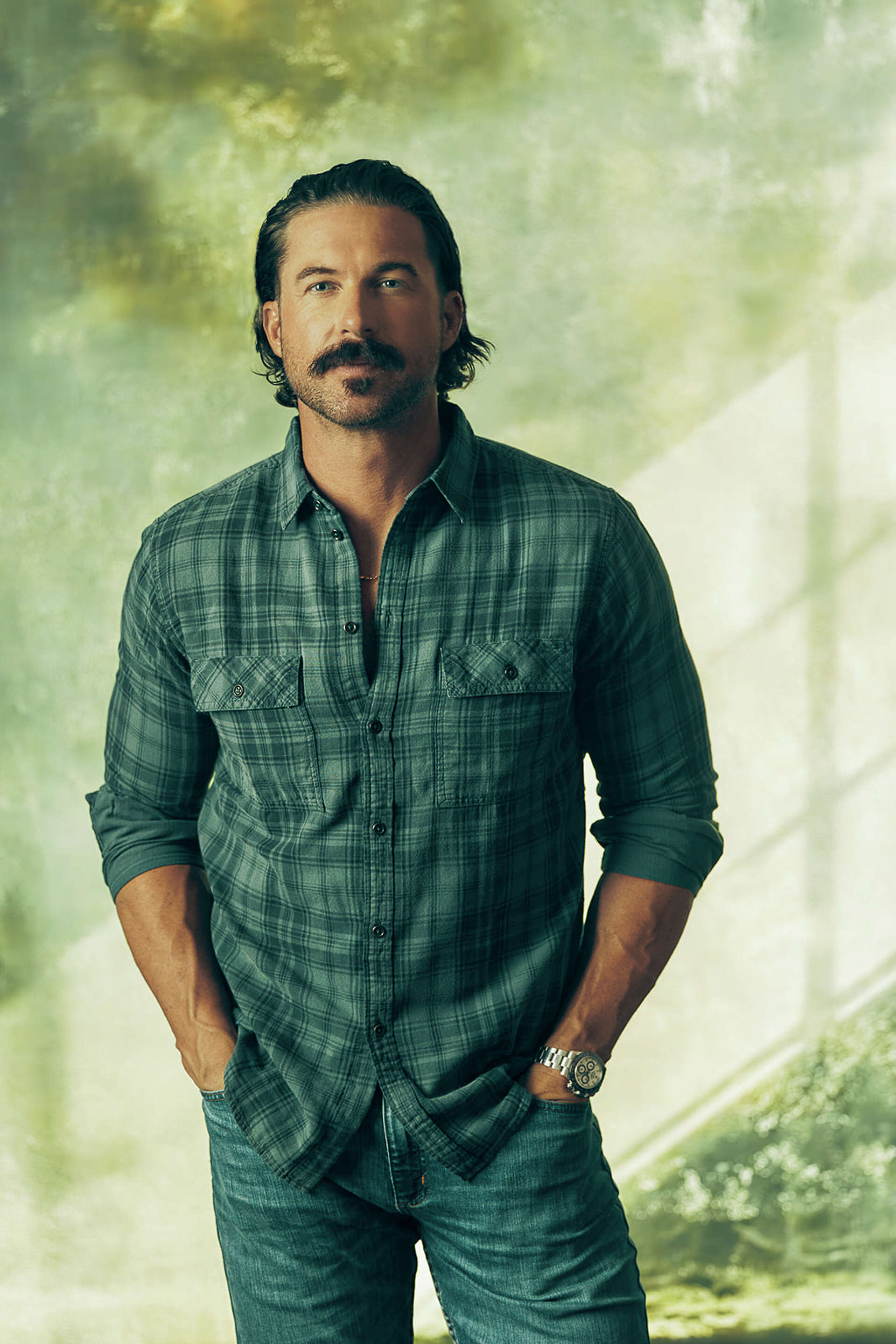 2025 Houston Rodeo performers: Riley Green heats up in the 'Worst Way'