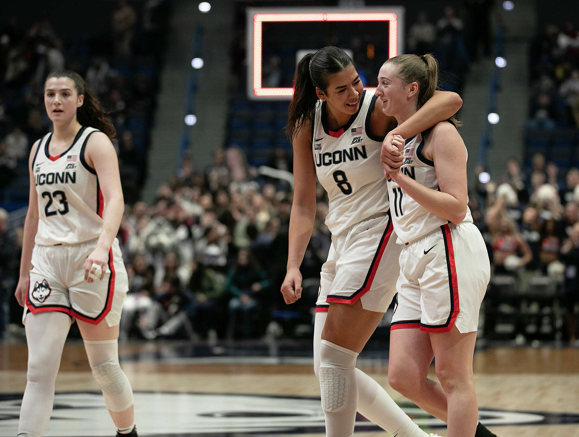 How UConn's Paige Bueckers supports Jana El Alfy through Ramadan