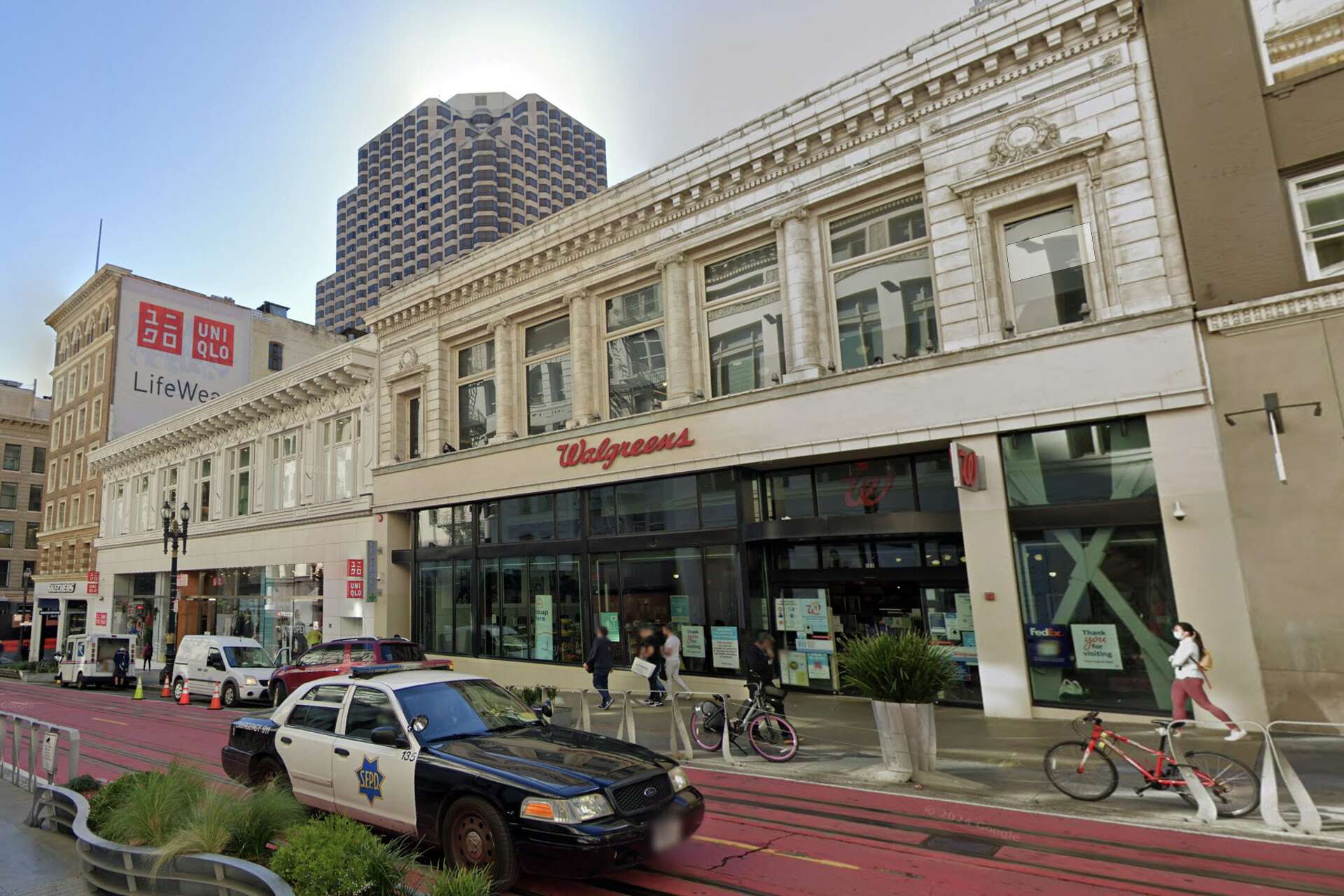 Major retailer announces sudden closure of 12 stores in San Francisco
