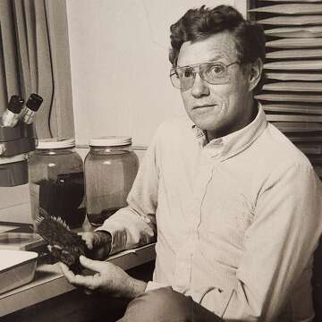 Bill Eschmeyer, developer of definitive fish database, dies at 85