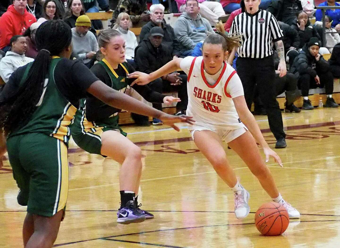 Sacred Heart Academy defeats Hamden in SCC girls basketball