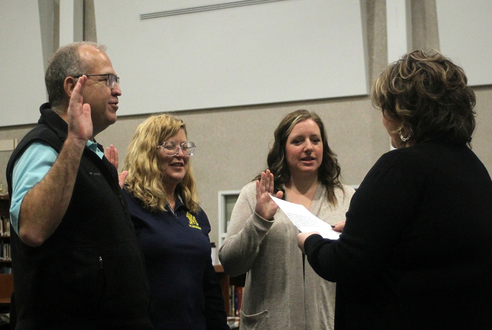 MAPS school board members sworn in