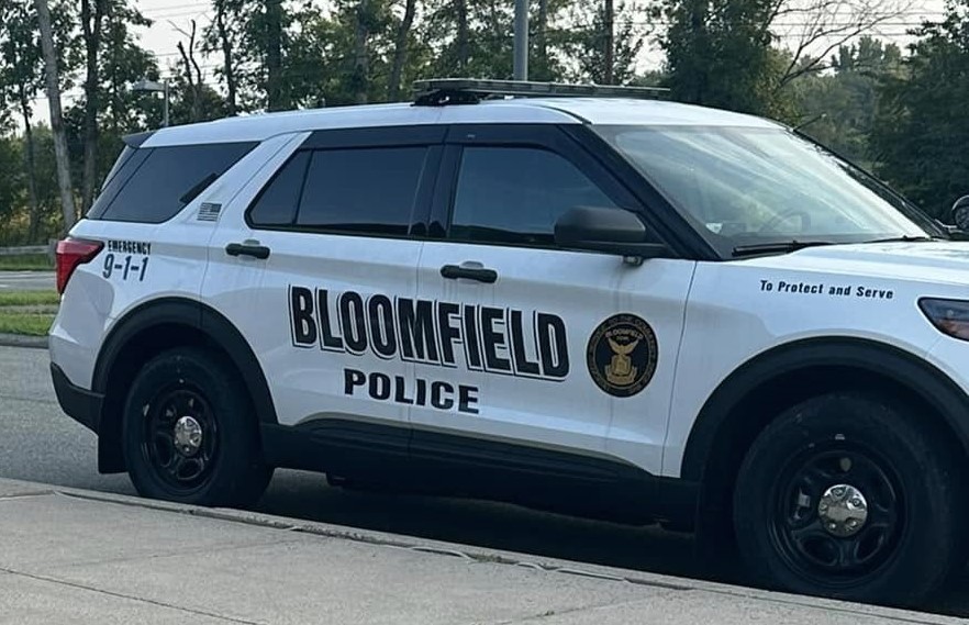 Suspects sought in Bloomfield armed robbery of Chase Bank