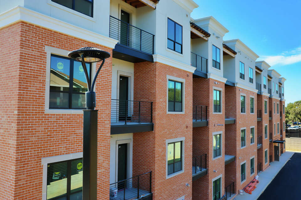 Swanky luxury condos at affordable San Antonio prices
