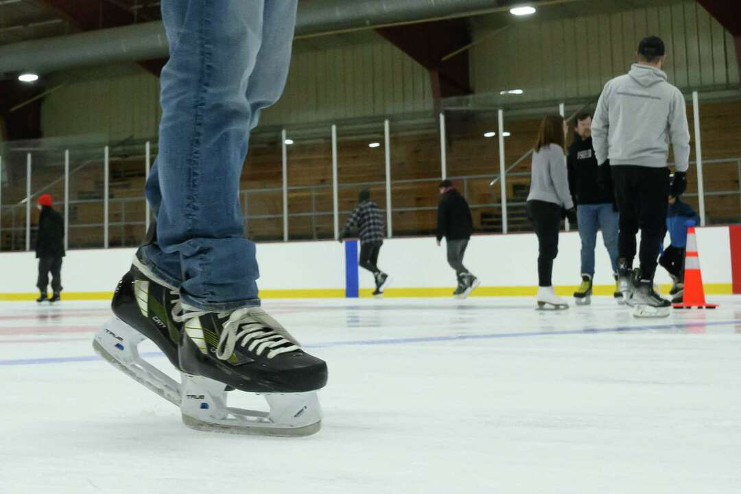 Knickerbacker Ice Rink reopens with new sheet of ice in Troy