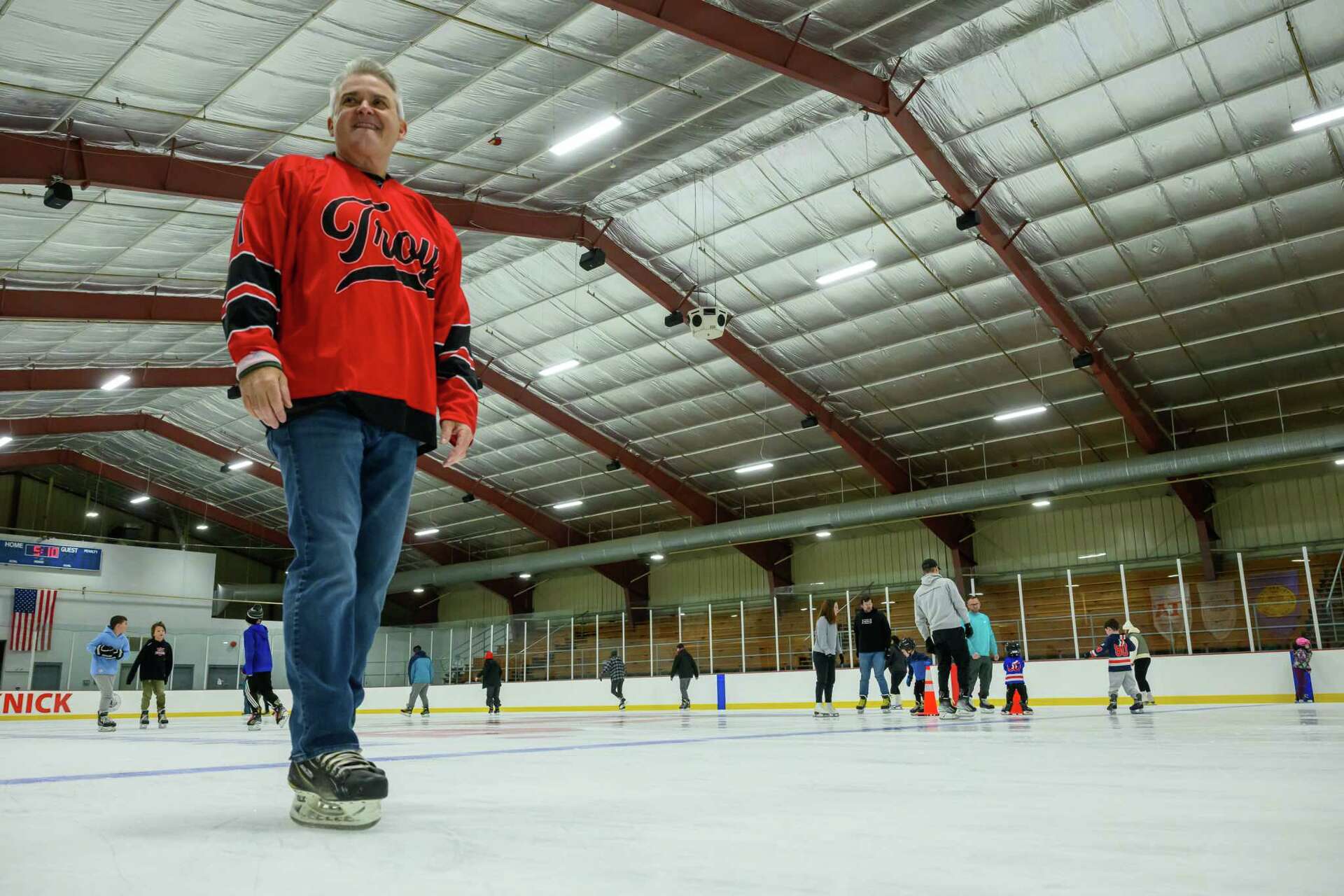 Knickerbacker Ice Rink reopens with new sheet of ice in Troy