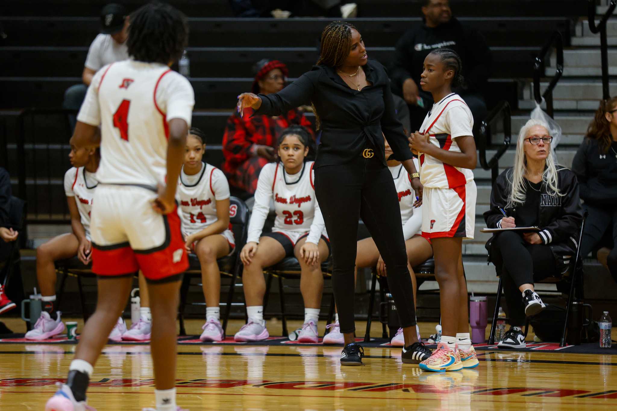 No. 1 Wagner girls basketball opens playoffs vs. No. 2 Leander Glenn