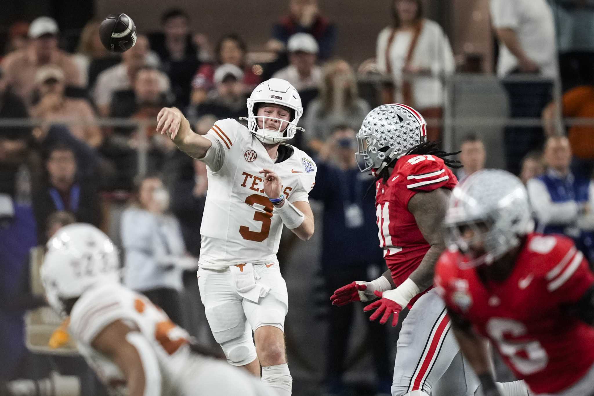 Opinion: Change NCAA rule for end zone interference