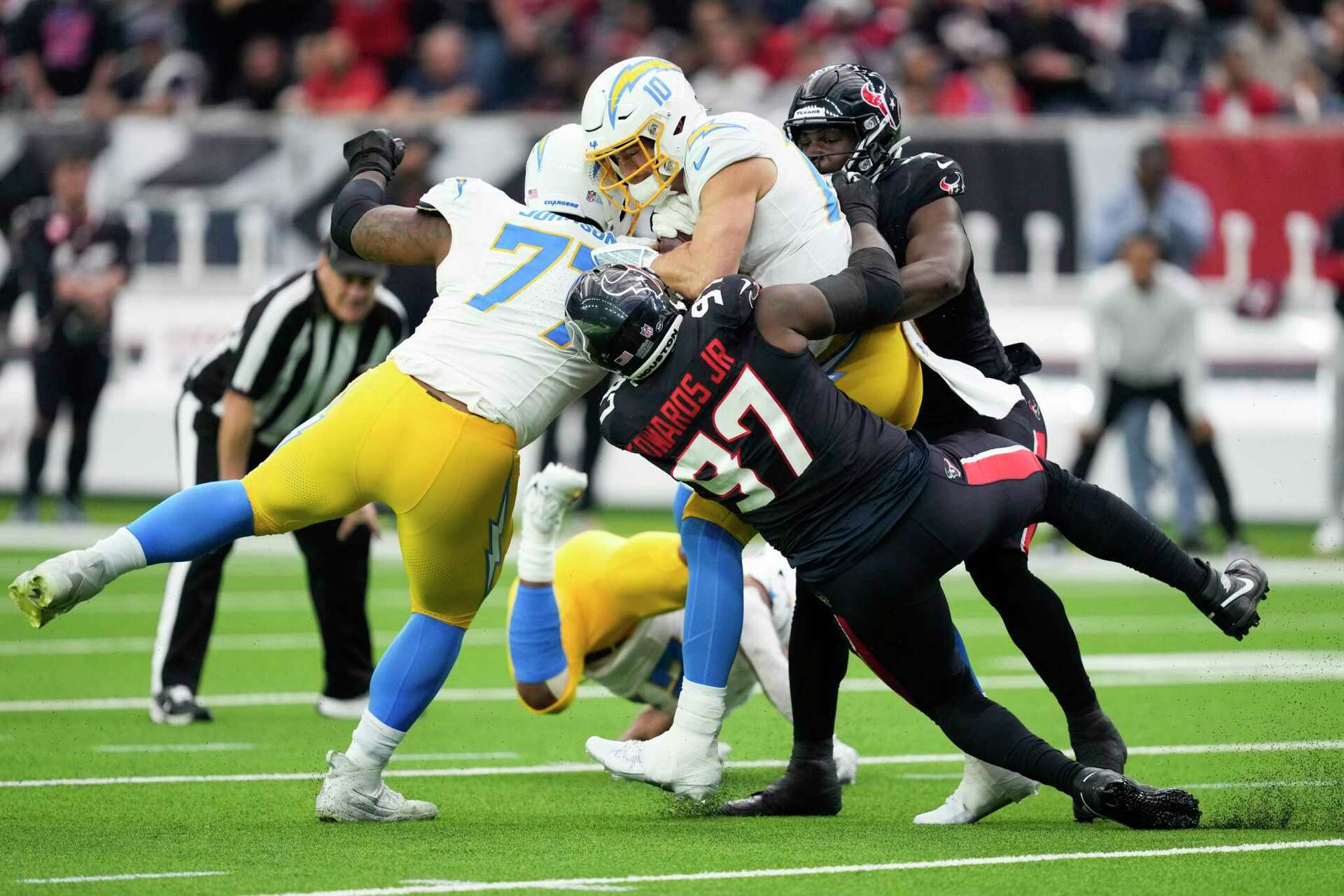 Houston Texans: Eric Murray's pick-six highlights win over Chargers