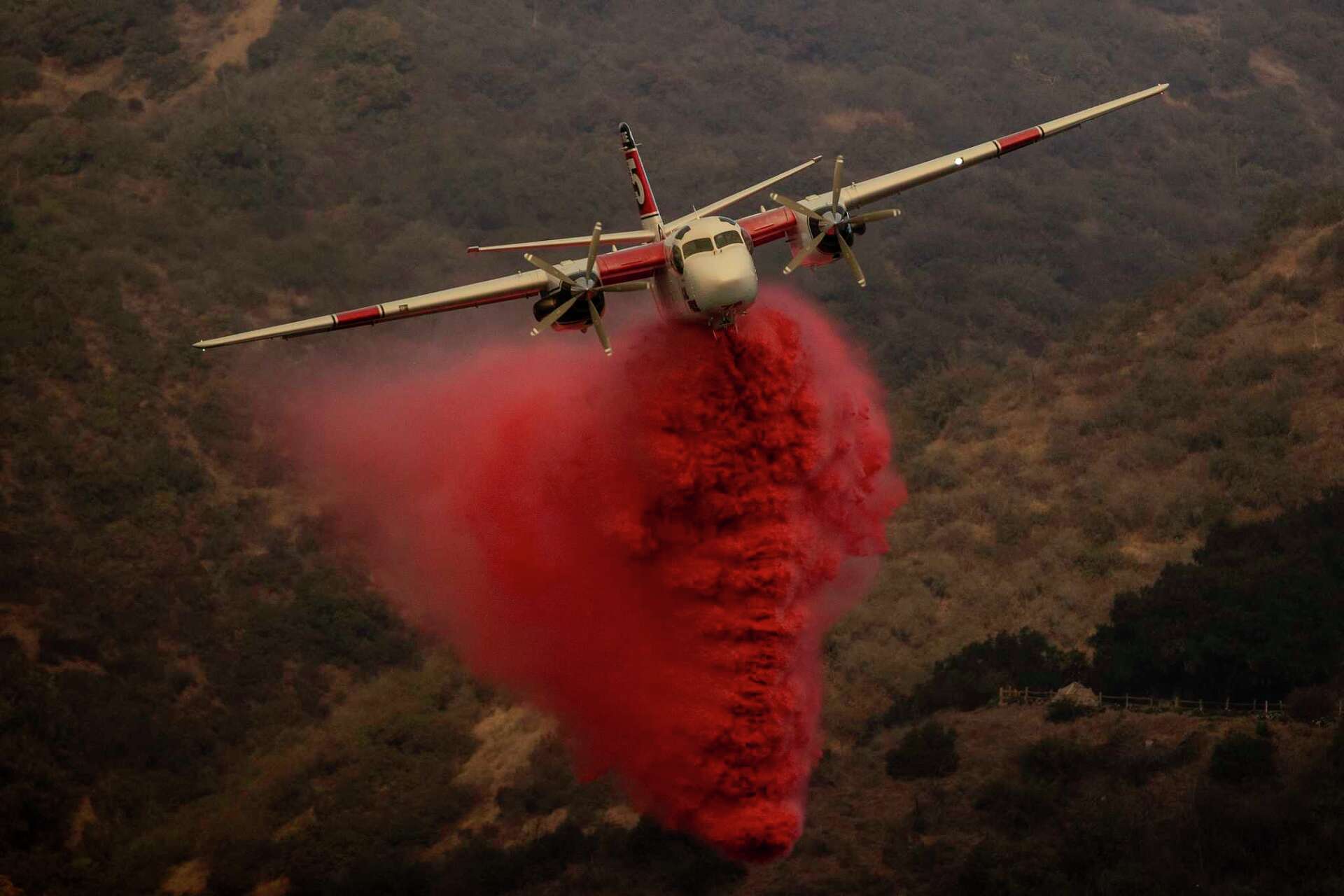 L.A. wildfires: Brentwood, Encino evacuated as Palisades Fire shifts