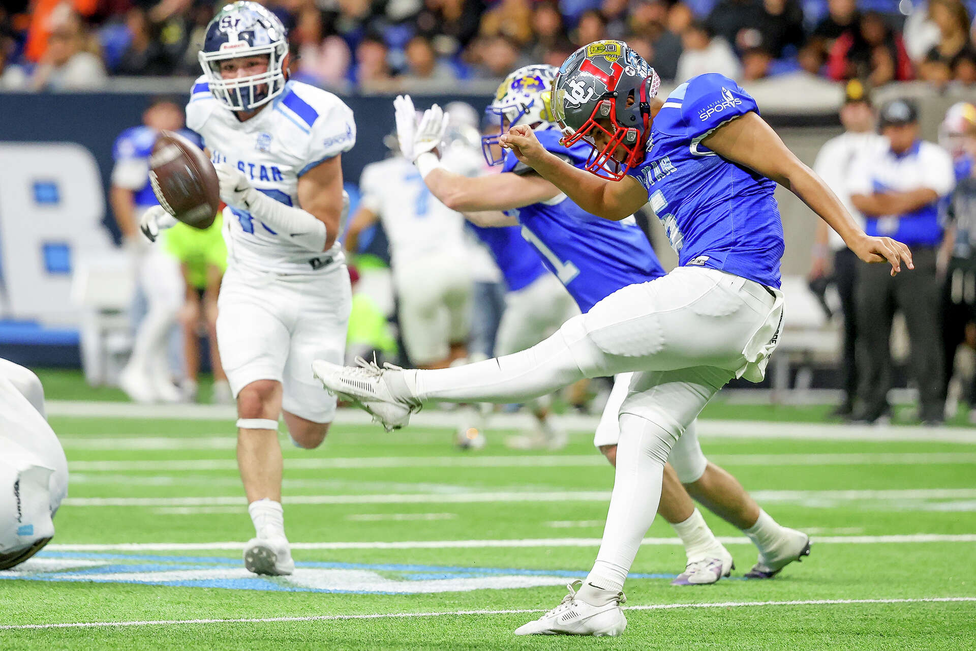 Jamare Smothers nabs two picks in San Antonio all-star game