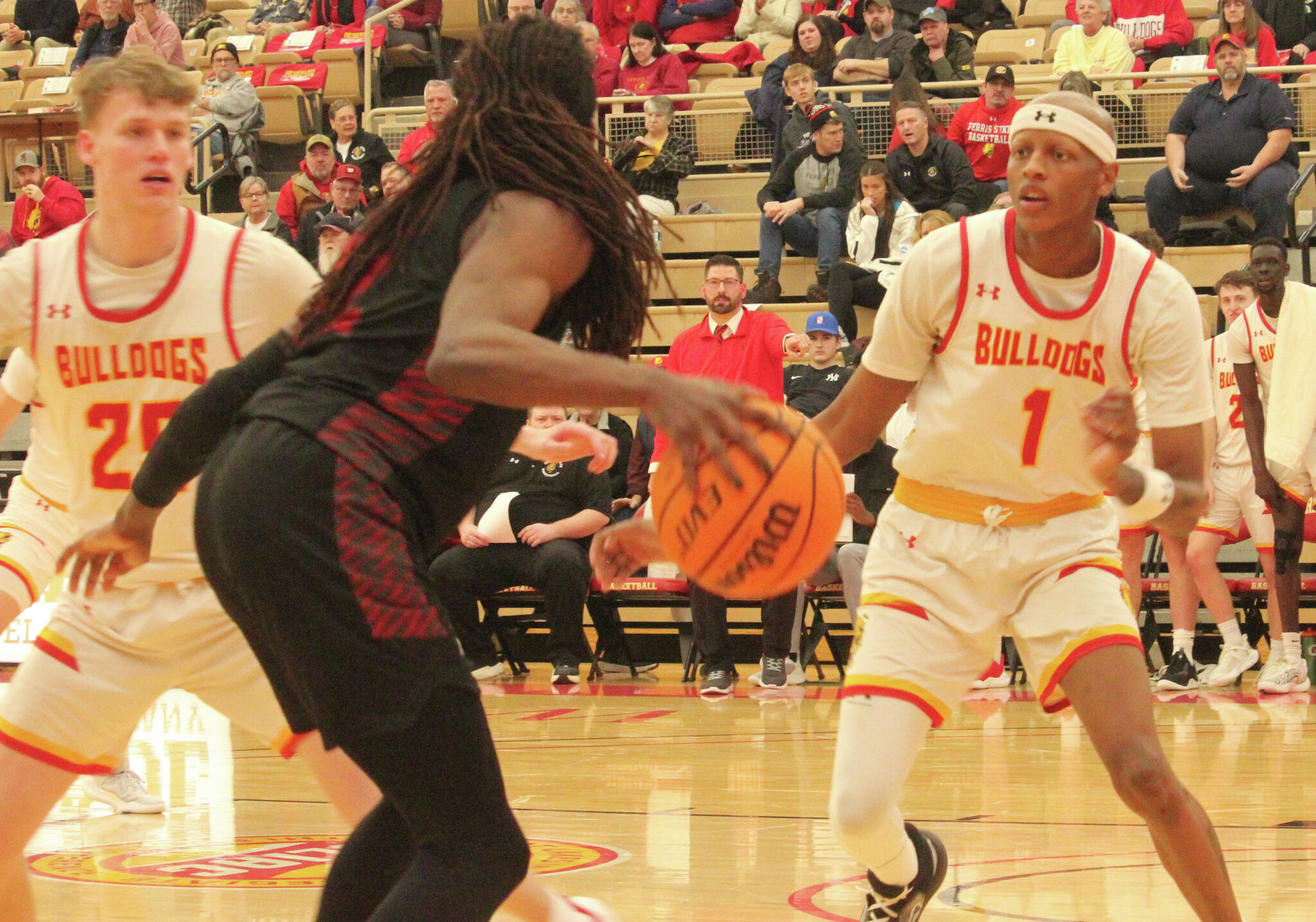 Ferris men post 16th straight basketball win