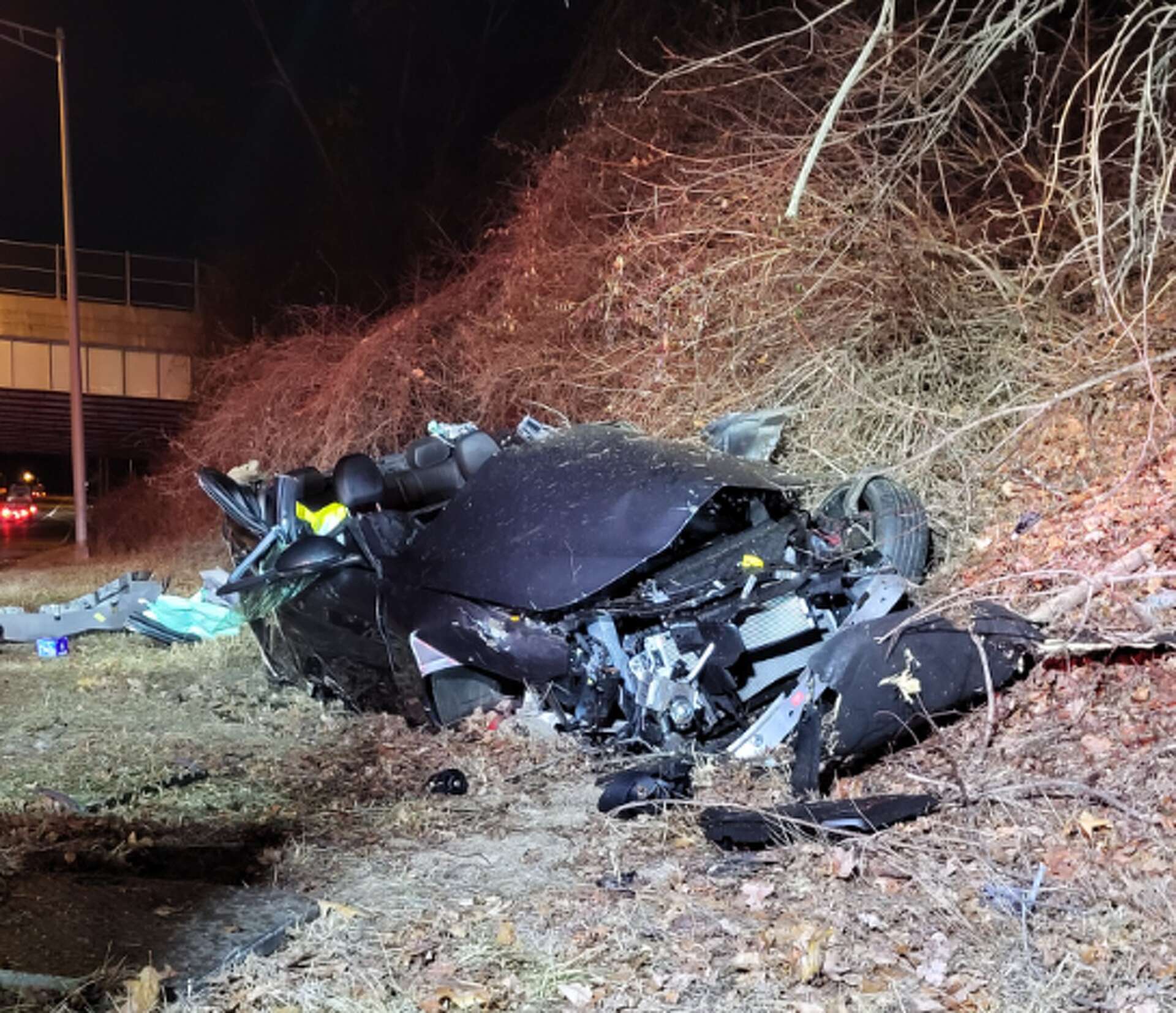 At least 5 people killed in Connecticut weekend crashes, officials say