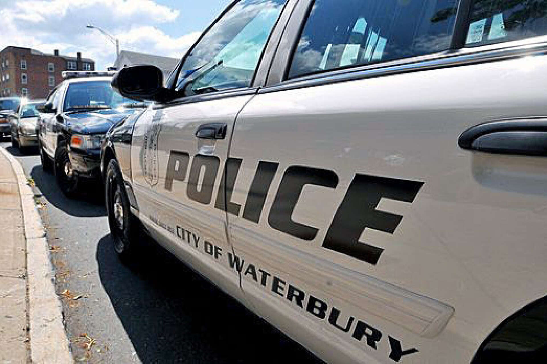 Waterbury police arrest 9 people while executing search warrants