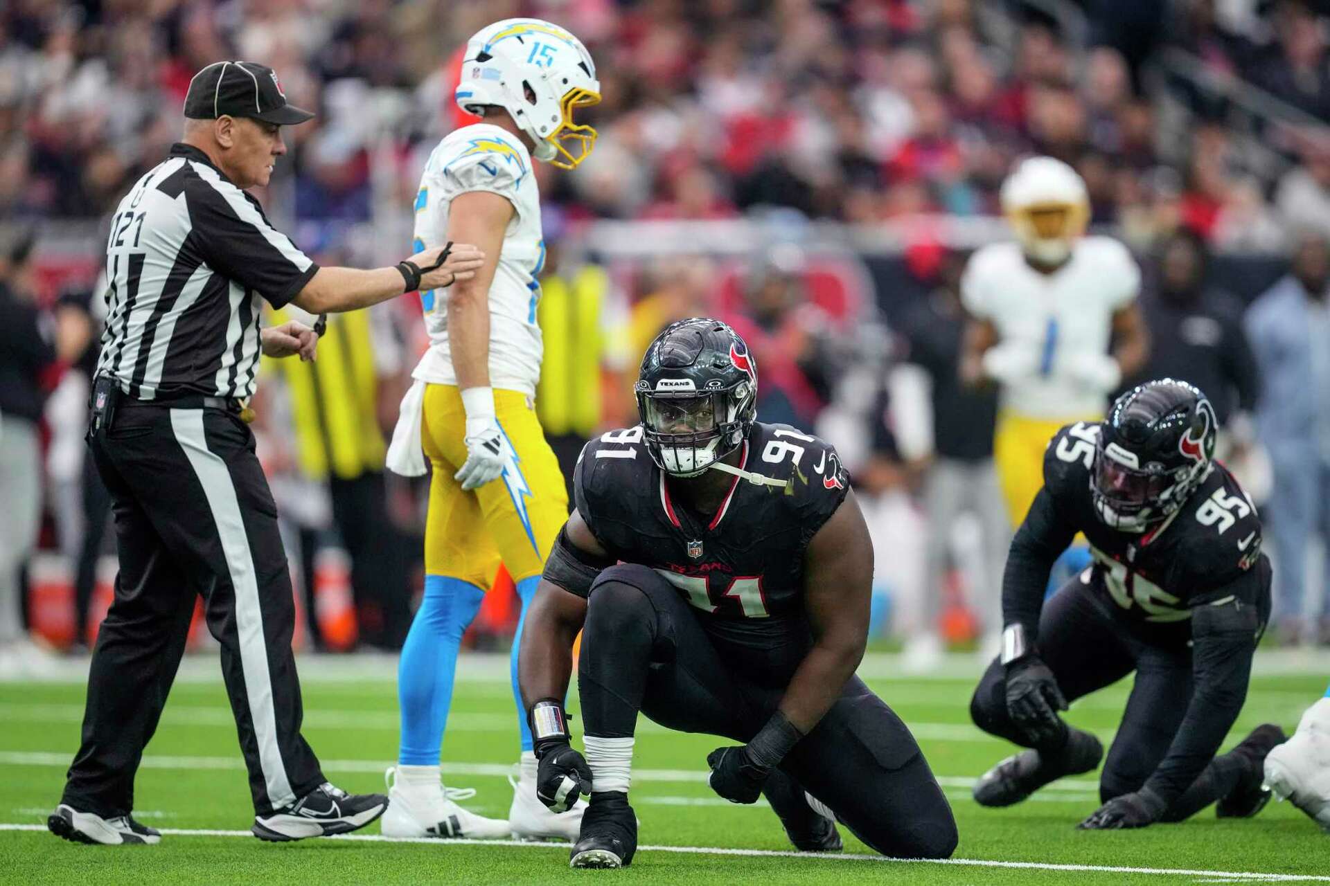 Houston Texans to re-sign defensive tackle Foley Fatukasi