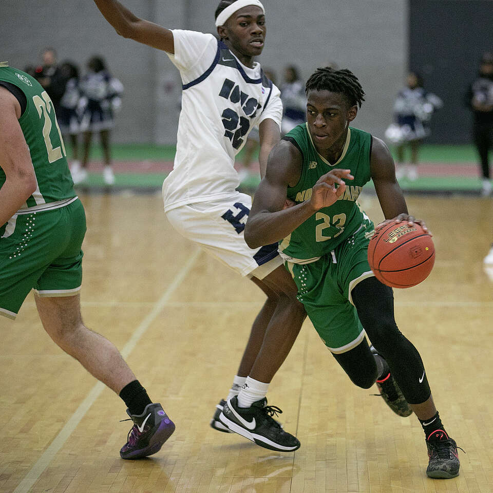 CT star Abdu Toure reflects on UConn men's basketball offer