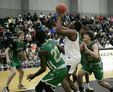 No. 1 Connecticut boys basketball team Notre Dame-West Haven falls