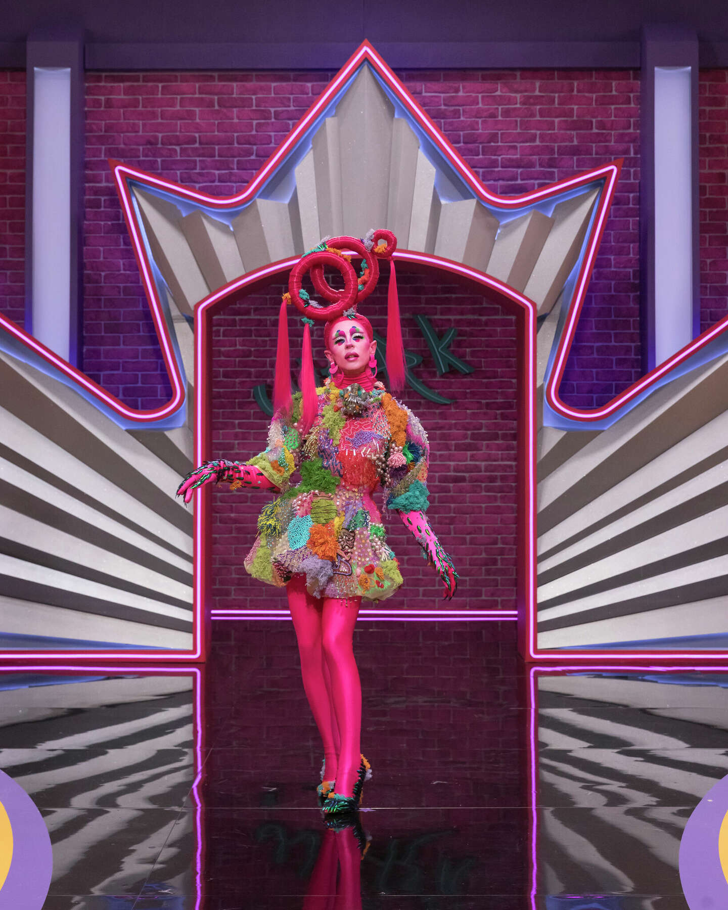 'Canada's Drag Race' Q&A: Perla talks DragCon UK and statuesque runway