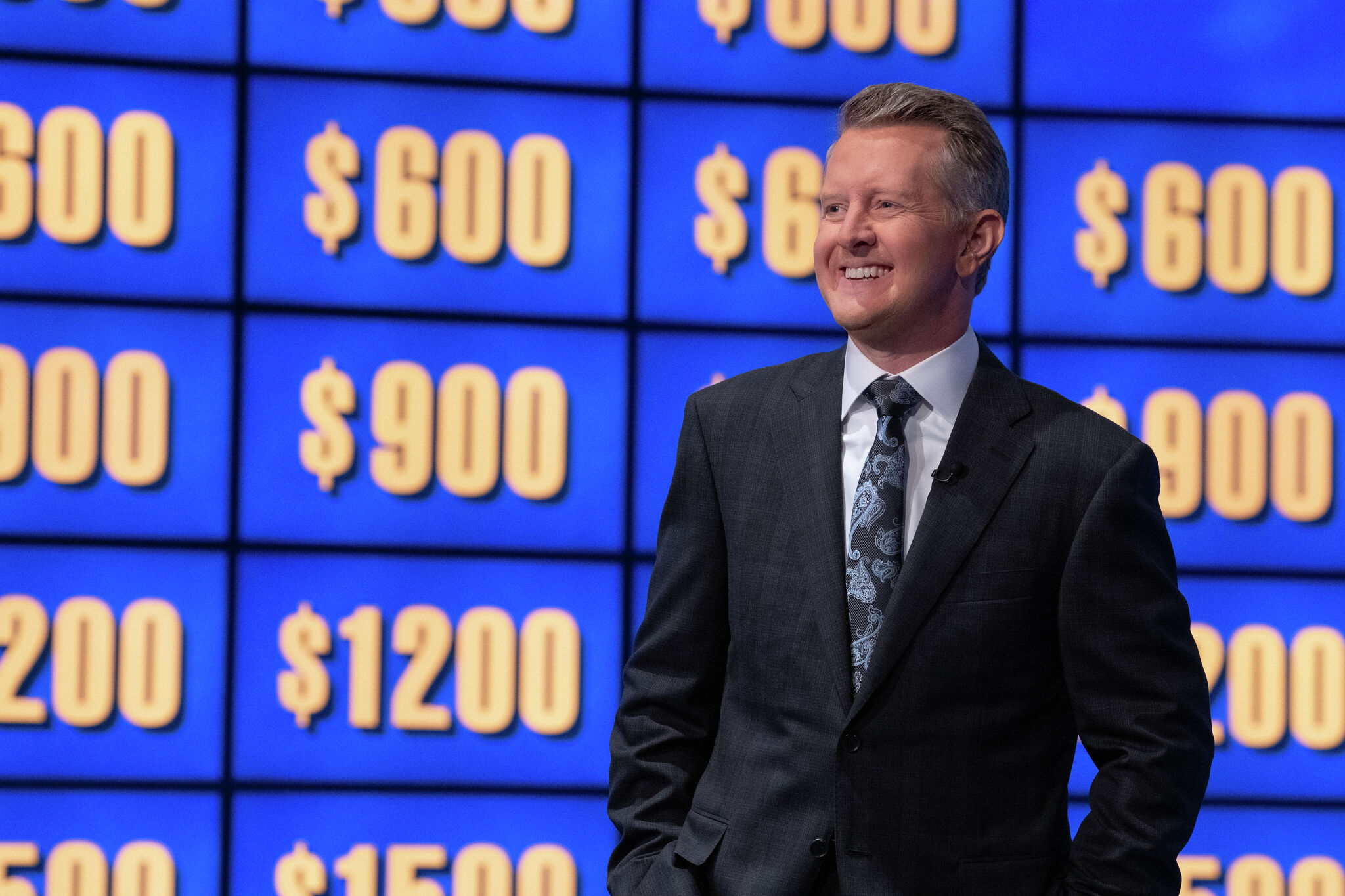 LA fires stop 'Jeopardy' and 'Wheel of Fortune' tapings