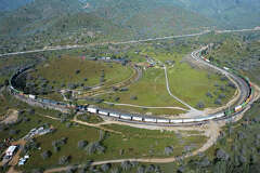 The California train loop among '7 wonders of the railroad world'