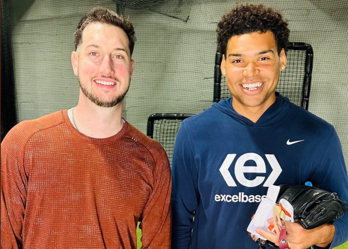 Kyle Tucker seen working out with Astros' new top prospect