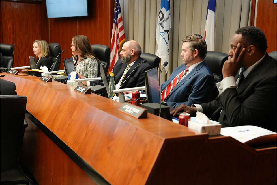 5 things to know ahead of City Council meeting on Tuesday