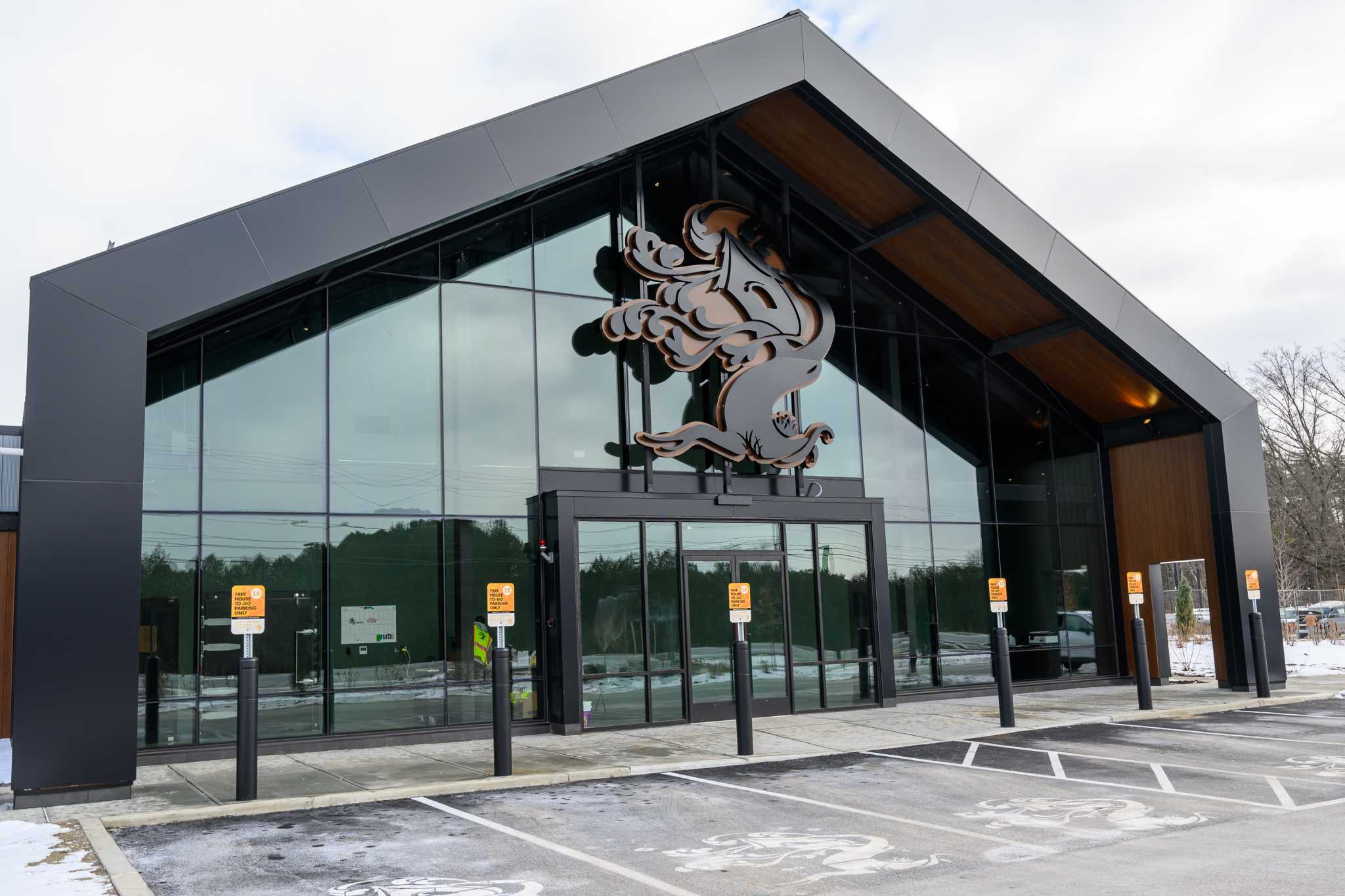 Tree House Brewing hiring staff, selling beer in Saratoga Springs