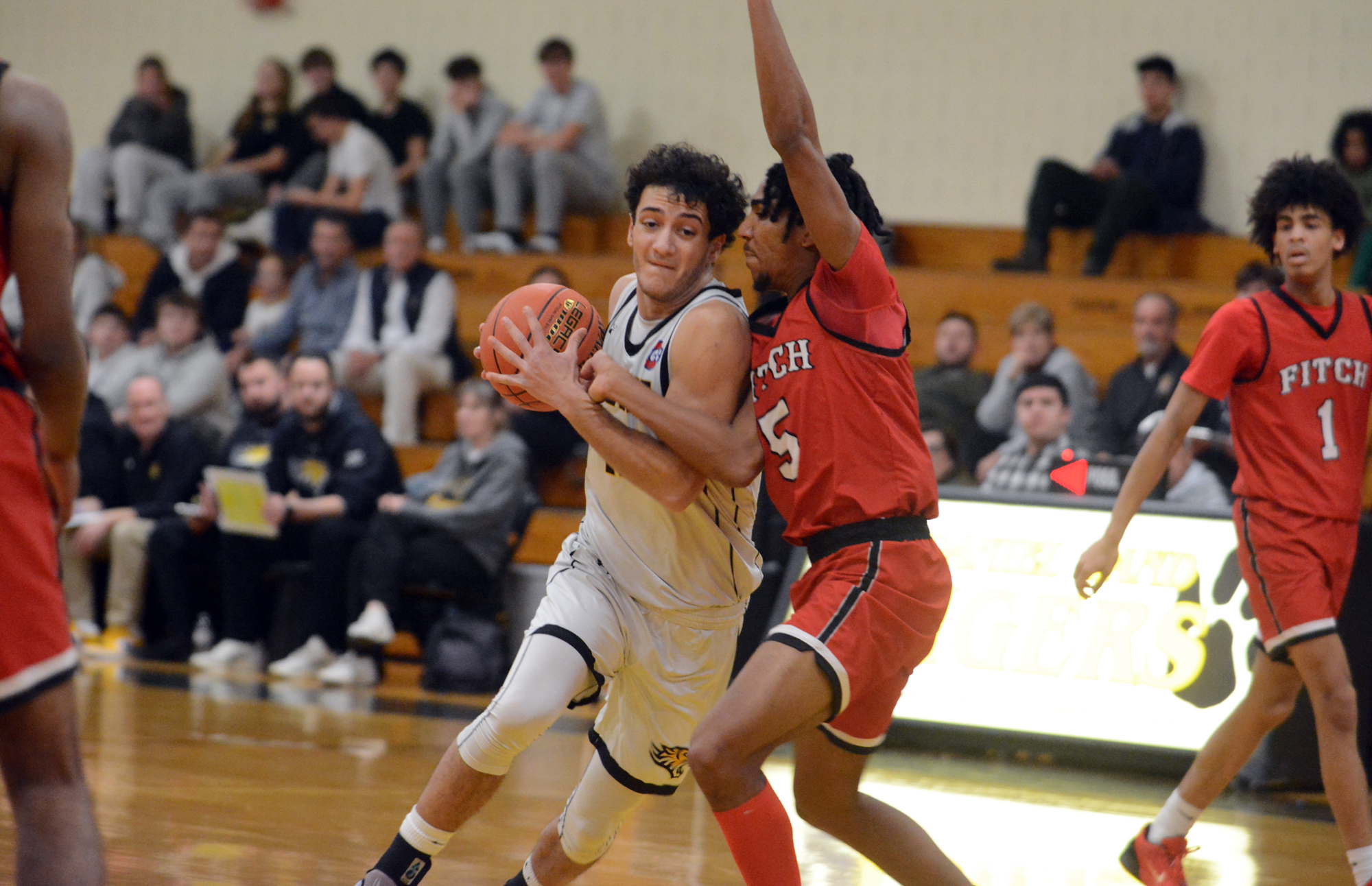 Hand boys basketball beats Fitch as Sam Markovitz scores 20 points