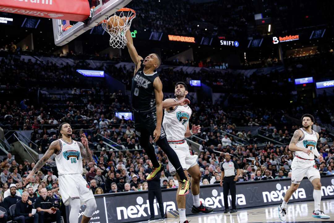 3 takeaways as Spurs falter late against Memphis Grizzlies