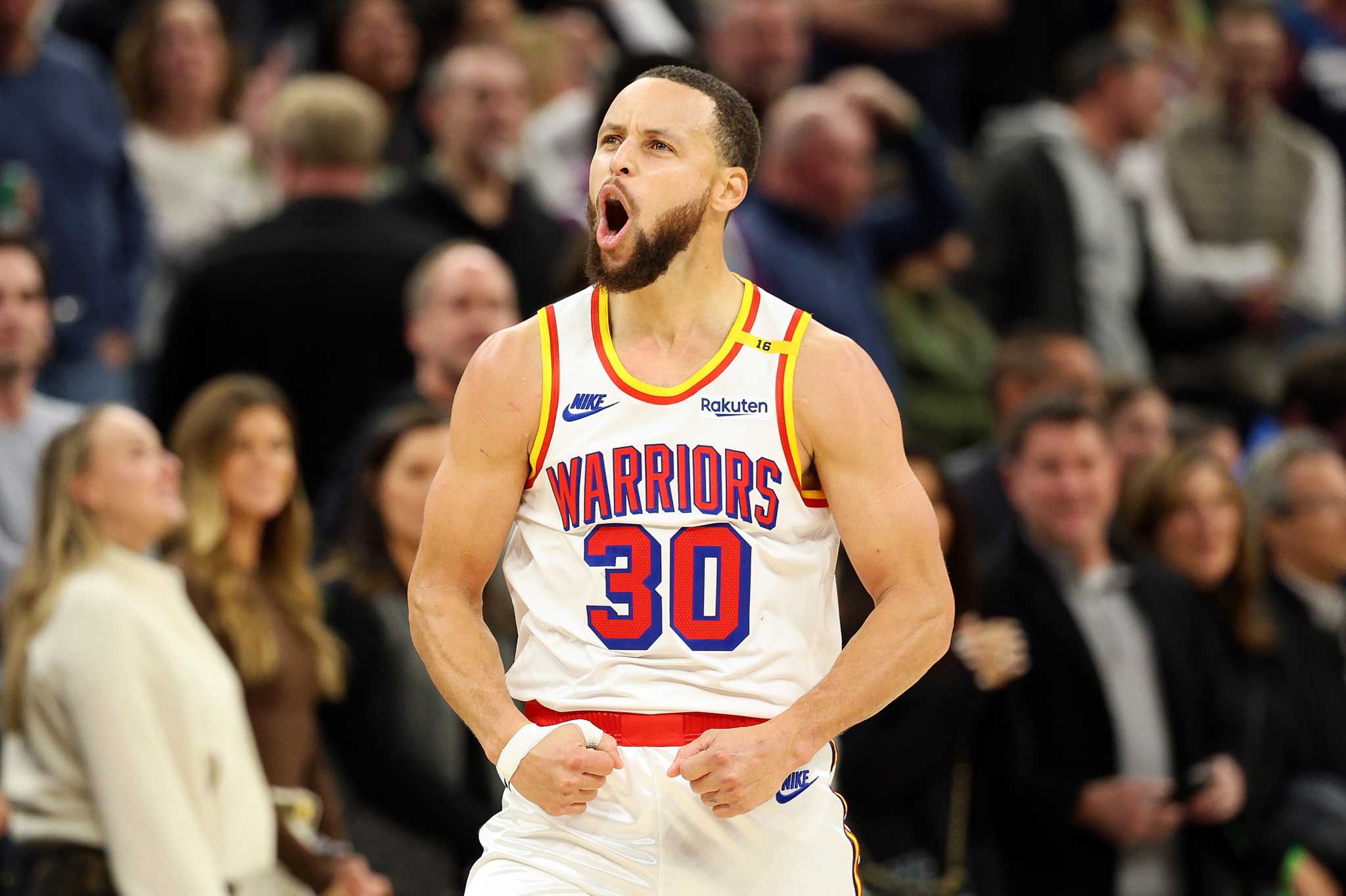 Steph Curry backs up improvement talk, lifts Warriors past T-Wolves