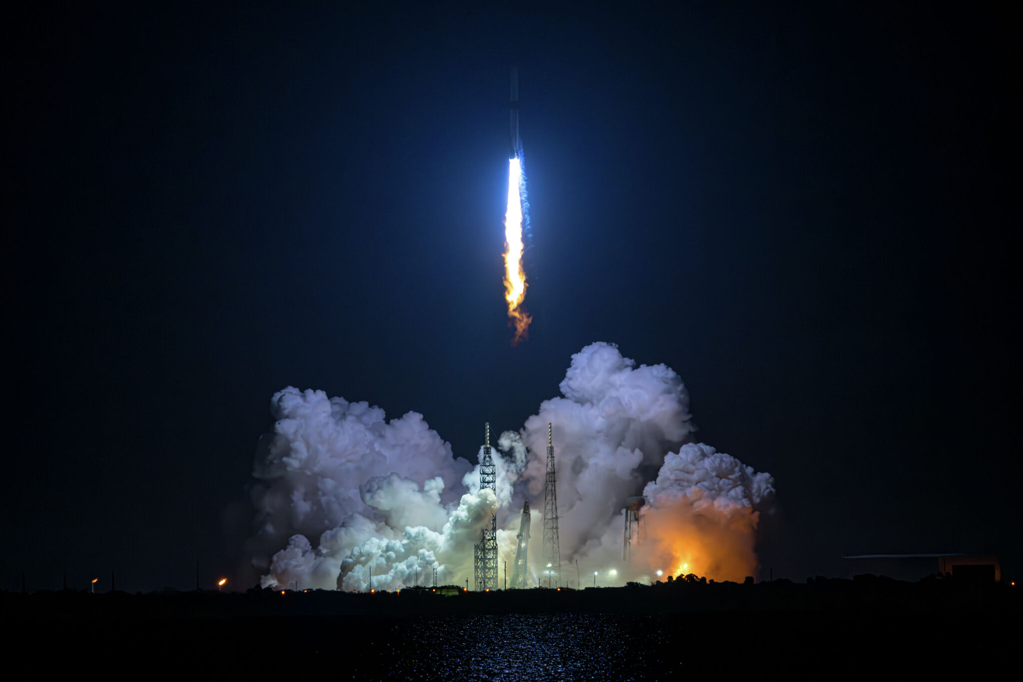 Blue Origin makes its orbital debut with New Glenn rocket